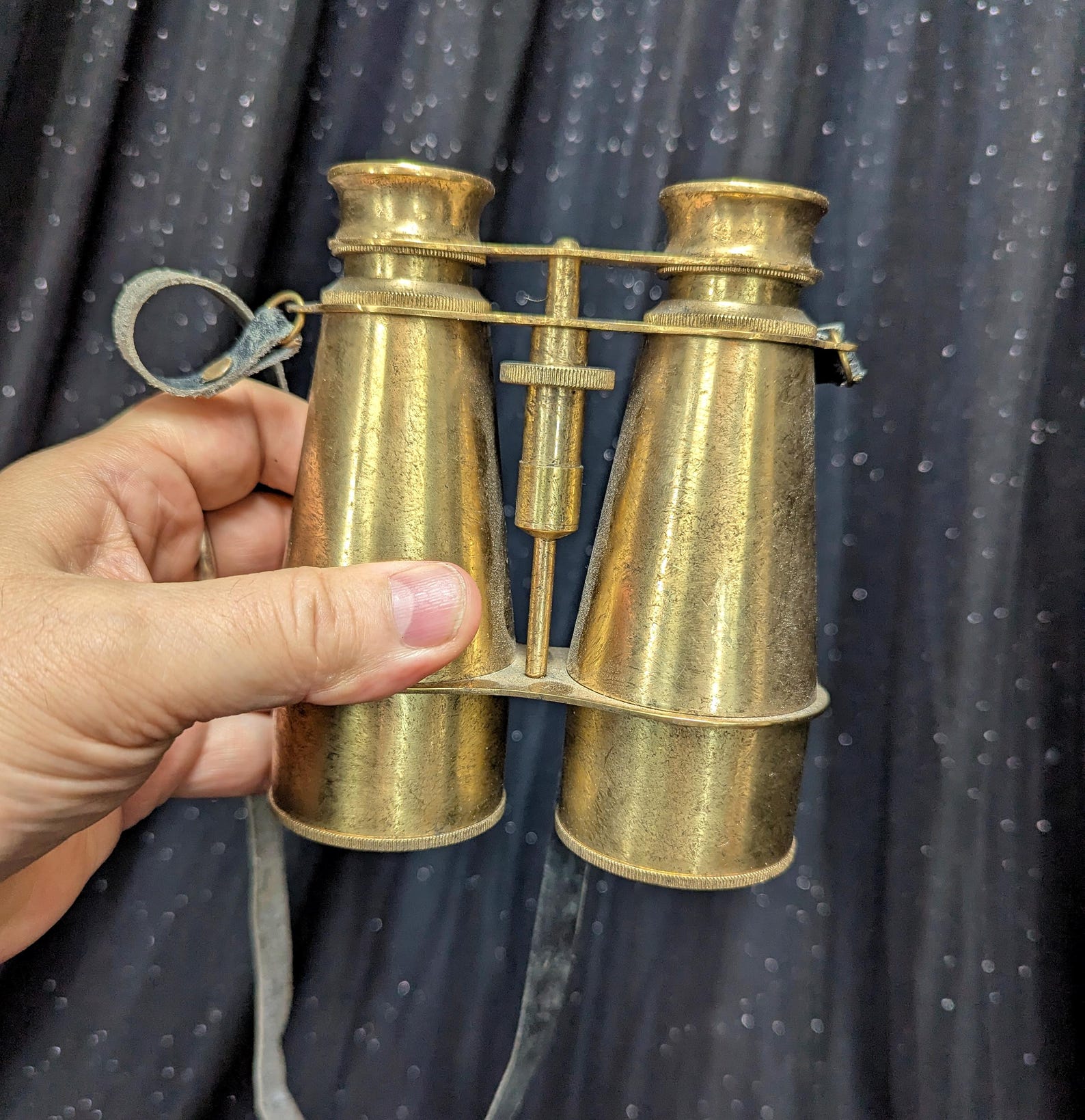 SNOWPIERCER TV SERIES Library Car Set Dressing Brass Props Memorabilia ...