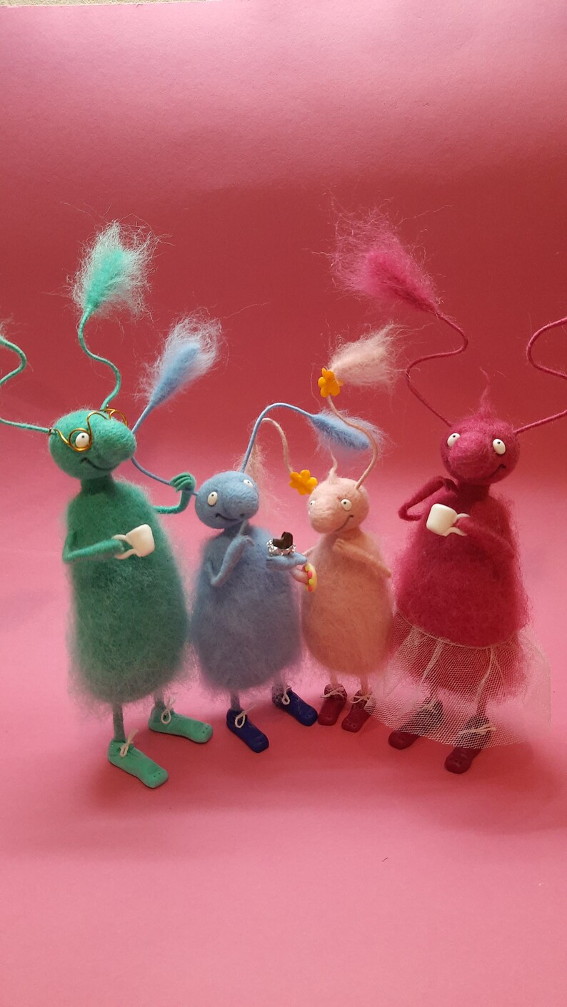 Needle Felted Cockroaches, Bugs, Creatures, Aliens, Fantasy. Family of ...