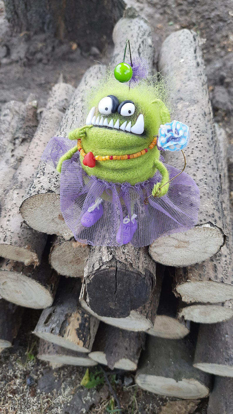 Needle Felted Scary Beautiful Monster. Needle Felted Bugs, Creatures ...