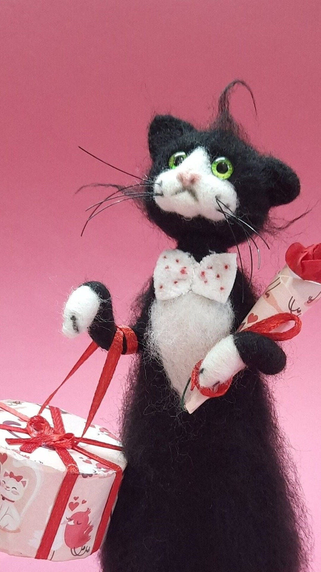 Gato de fieltro con aguja enamorado. Gato de fieltro como regalo para ...