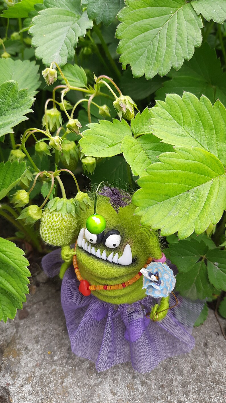 Needle Felted Scary Beautiful Monster. Needle Felted Bugs, Creatures ...