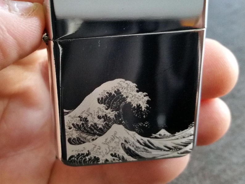 Engraved Great Wave off Kanagawa Lighter ライター – Japanese Art Gift - Etsy UK