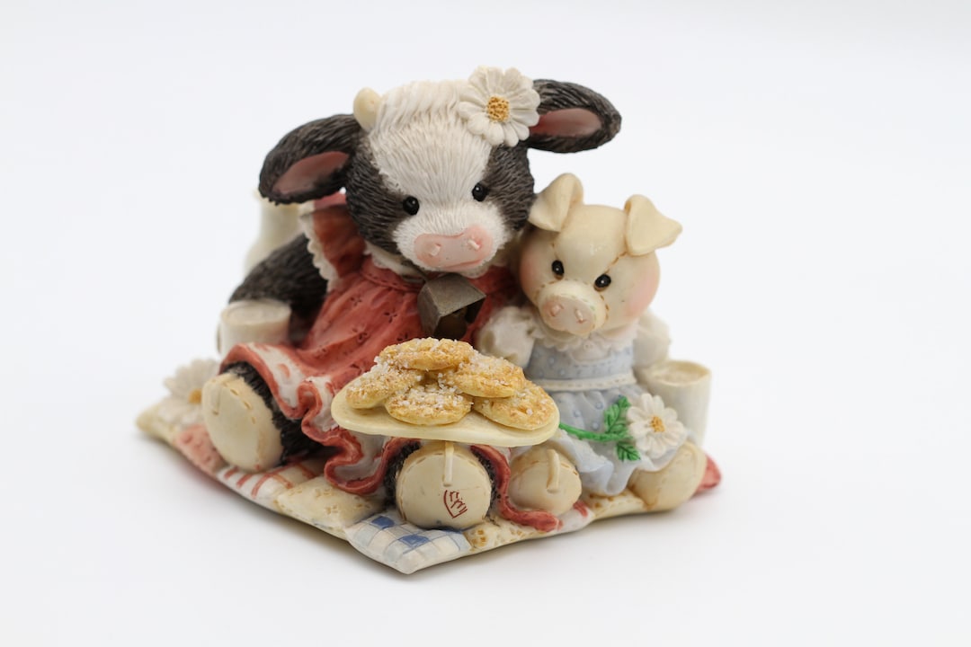 Mary's Moo Moo cookies Are for Sharing Collectible Figurine. - Etsy