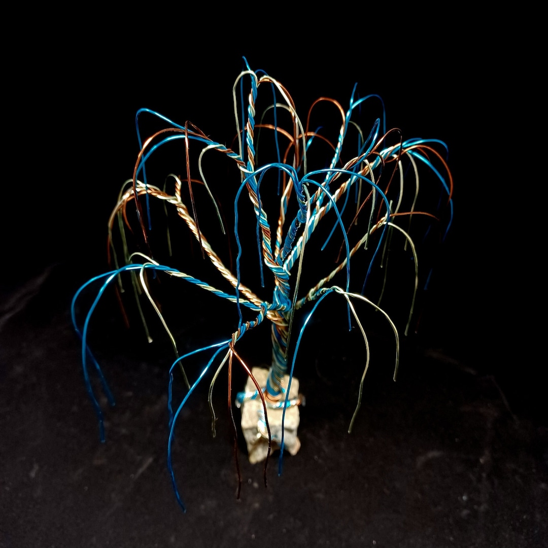 Twisted Wire Willow Tree Sculpture - Etsy