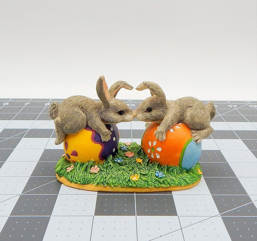 Charming Tails Bunny Love Rabbits Sitting on Easter Eggs Silvestri ...