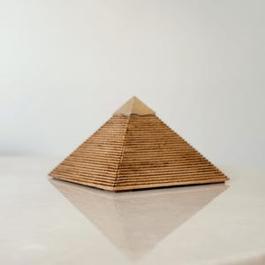 Pyramid of Giza Statue – Egyptian Pyramid Replica, Ancient Egypt ...