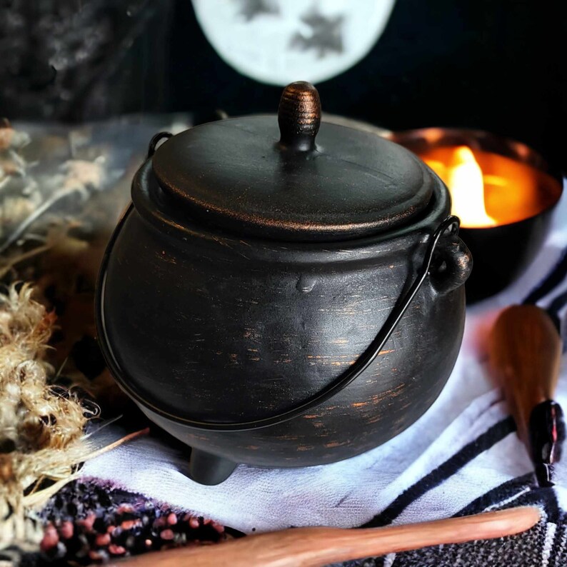 Cauldron Candle Pumpkin Samhain 20 Oz - Etsy