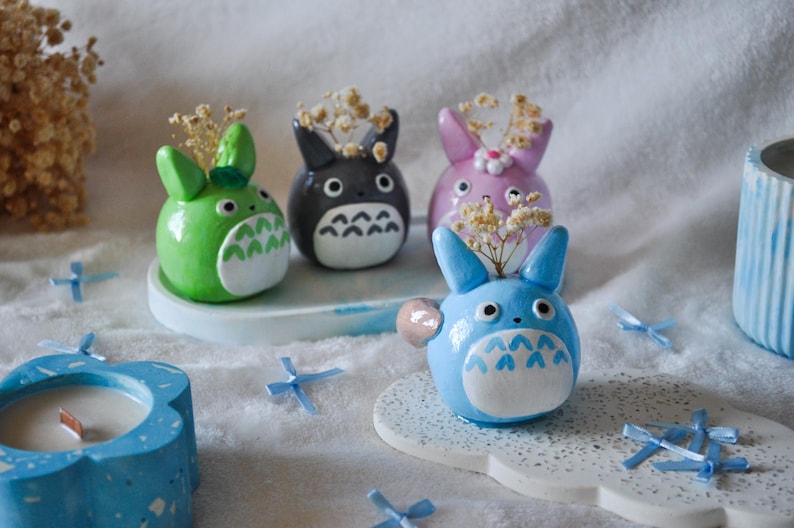 Mini Handmade Clay Totoro Vase – 4 Colors: Sakura, Matcha, Chô and Chu ...