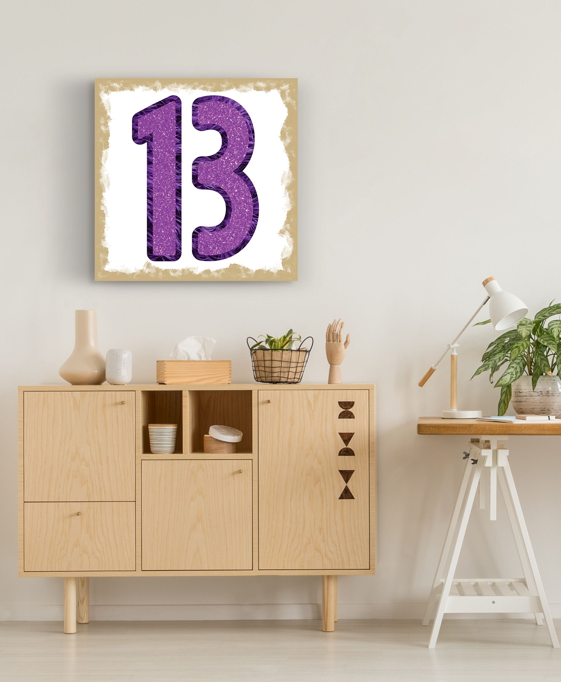 Taylor Swift-inspired Lucky Number 13 Paints on Her Hand Before ...