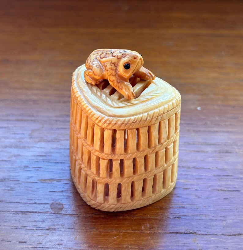 Vintage Traditional Chinese Toad Basket Box, Made of Carved Bone---new ...