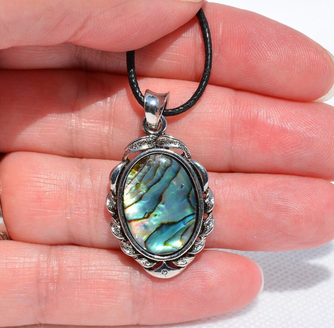 Paua Shell / Abalone Shell Pendants - Genuine Paua Shell - Authentic ...
