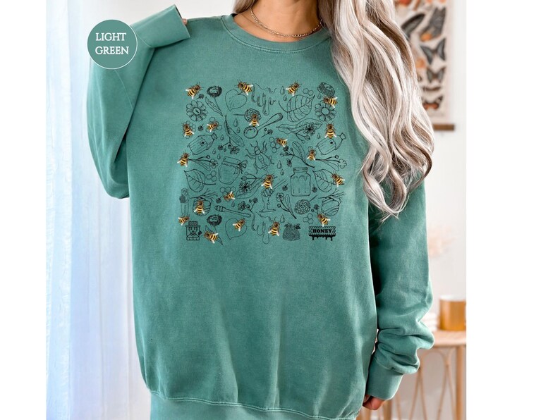 Comfort Colors Vintage Bee Botanical Sweatshirt, Honeycomb Doodle ...