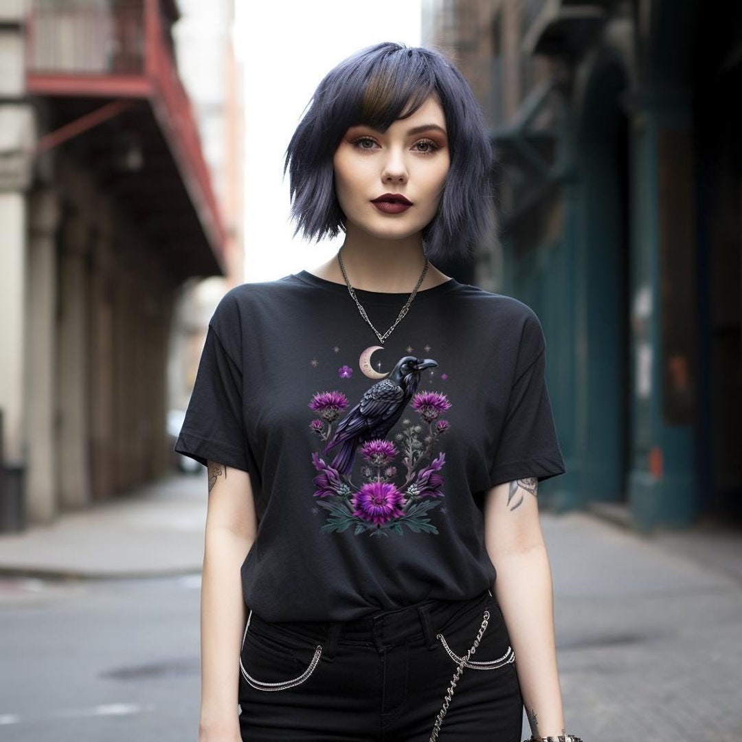 Raven T-shirt, Gothic Raven Shirt, Mystical Tee, Dark Aesthetic Tee ...