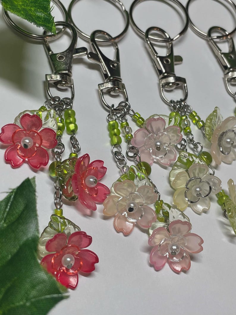 Beaded Flower Keychain - Etsy