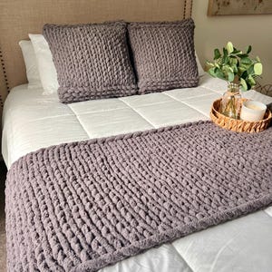 Chunky Knit Bed Runner - Etsy