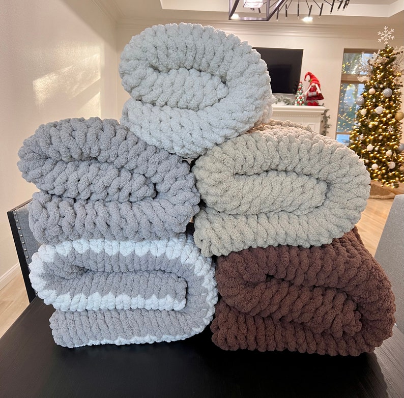 Solid Color Handmade Chunky Knit Blanket - Etsy