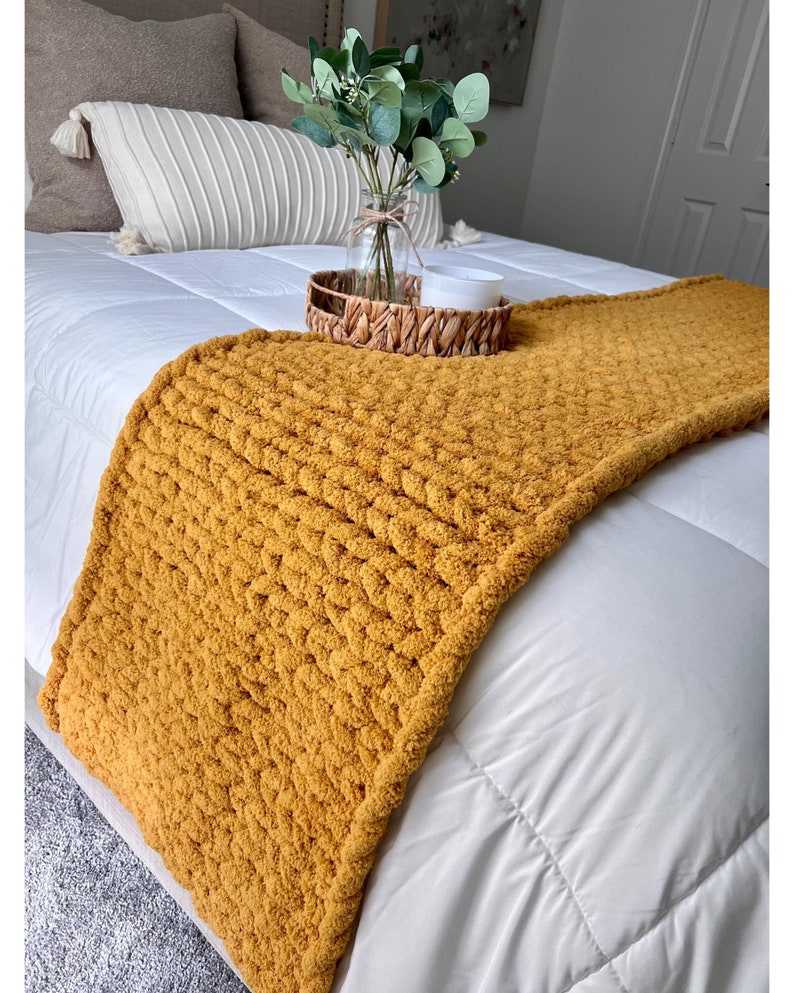 Chunky Knit Bed Runner - Etsy