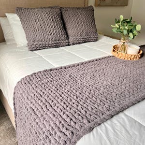 Chunky Knit Bed Runner - Etsy