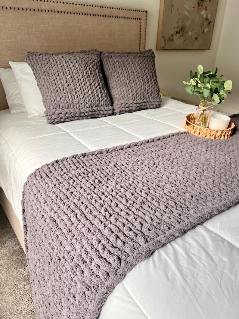 Chunky Knit Bed Runner - Etsy