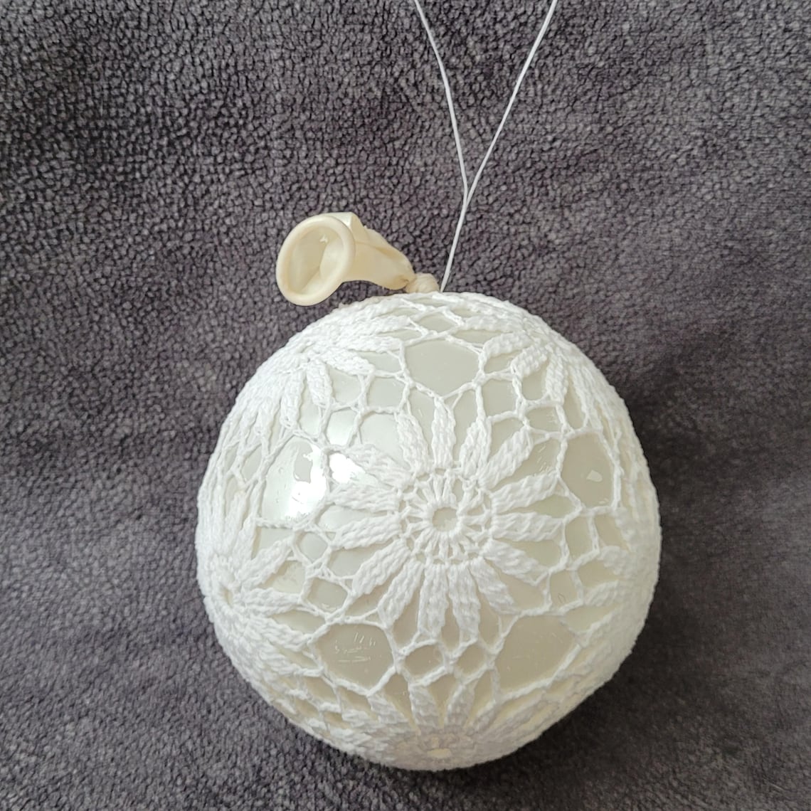 Crochet Christmas Ornament Ball Pattern: DIY Holiday Decor (PDF Pattern ...