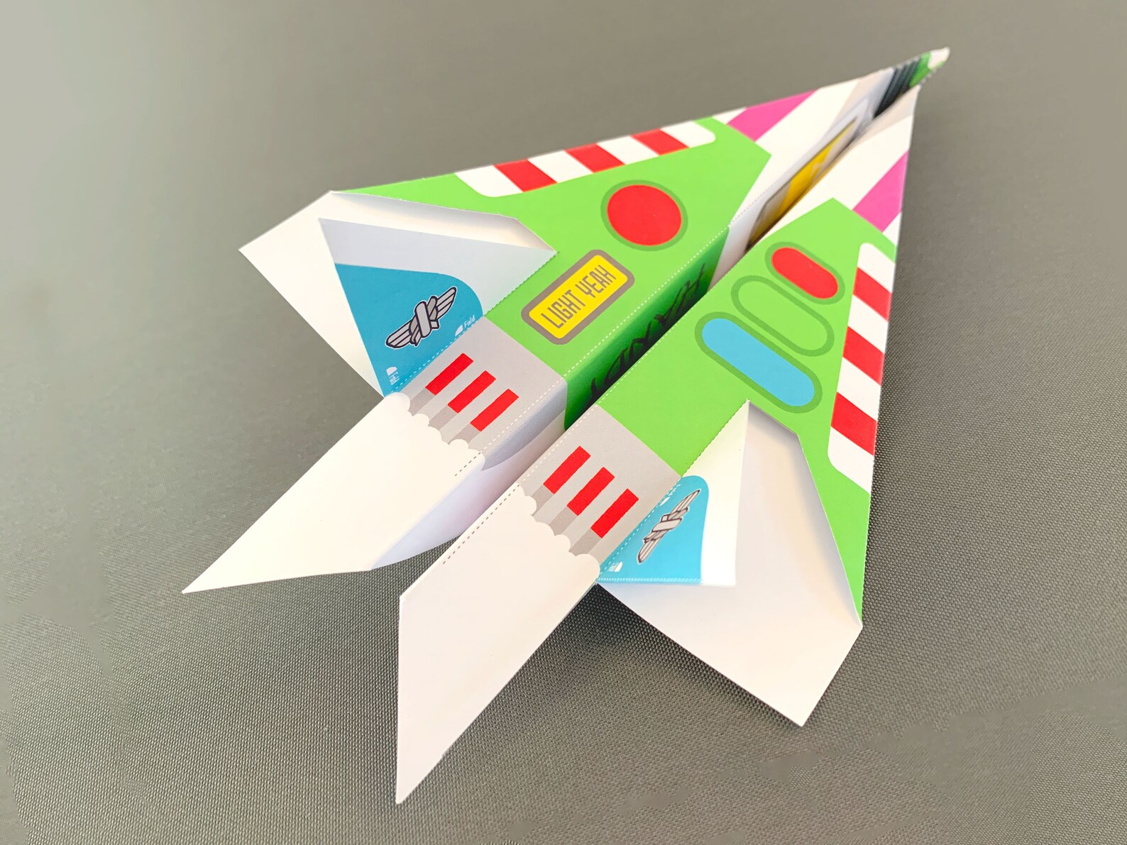 Paper Plane Printables - Make It Yourself - Star Skidders Buzz **A ...