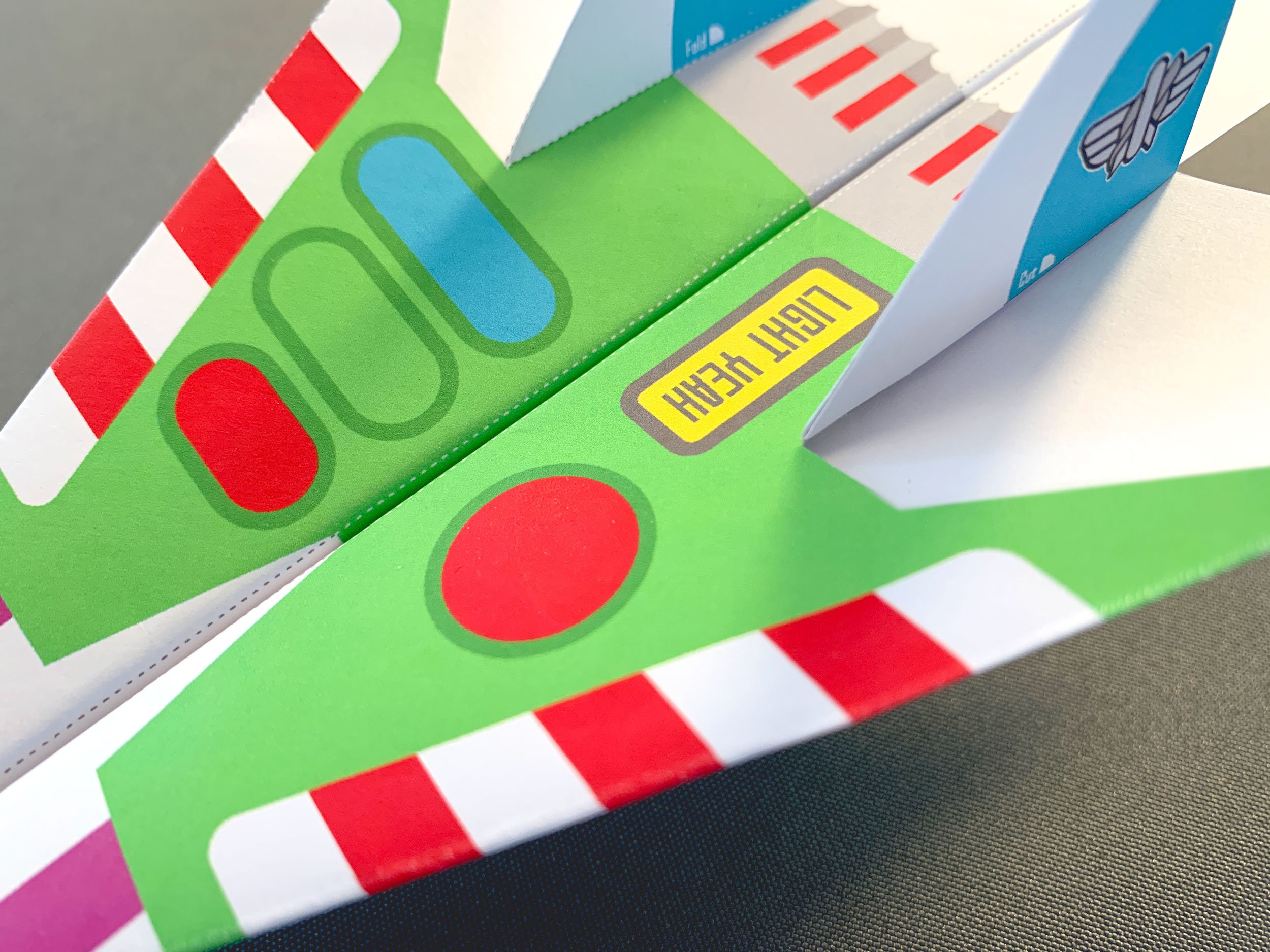 Paper Plane Printables - Make It Yourself - Star Skidders Buzz **A ...