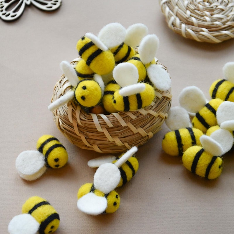 Felt Bee - Etsy