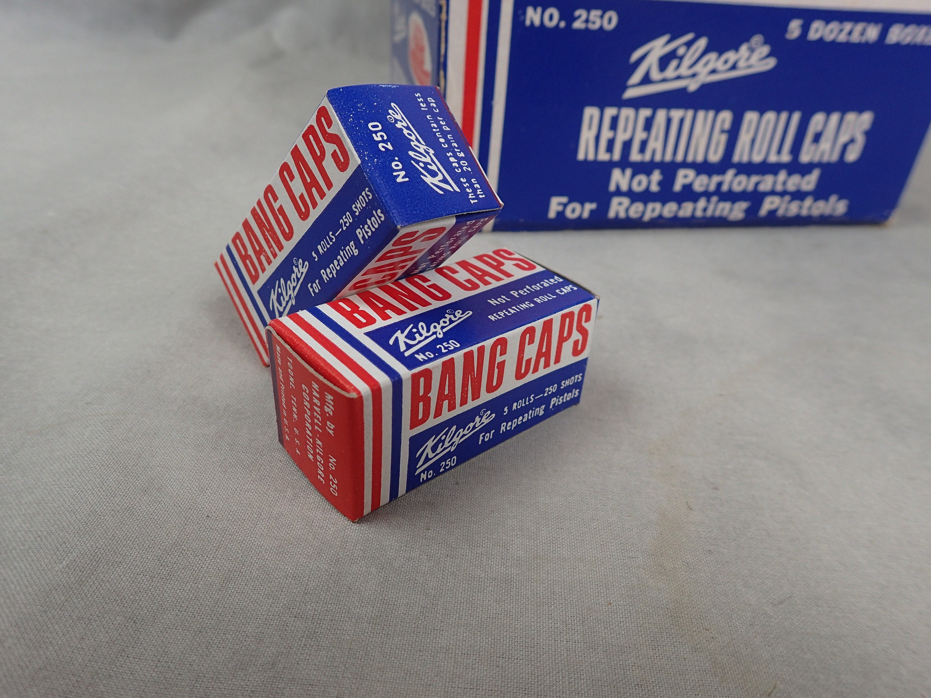 Vintage Old Stock Box of 51 Small Boxes of Kilgore Bang Caps No. 250 ...