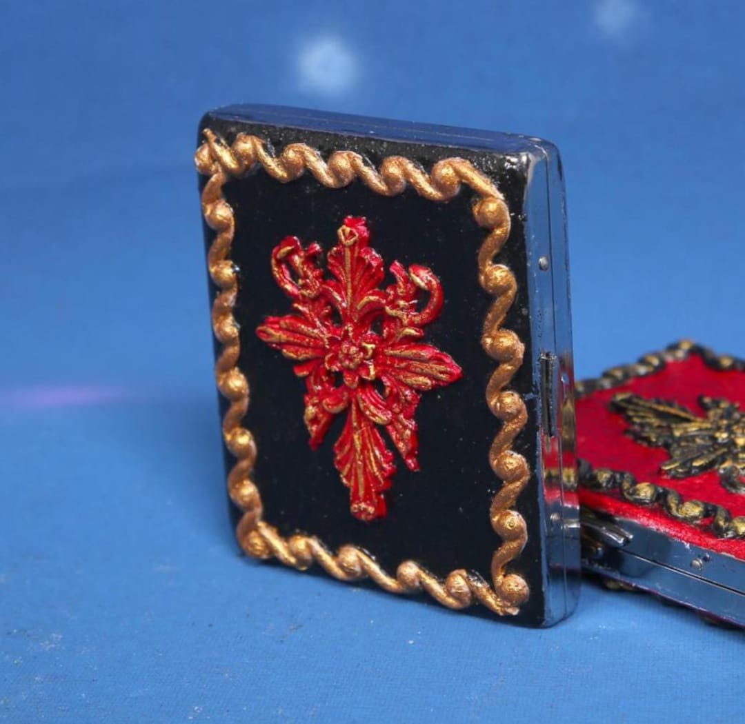 Resident Evil Village Cigarette Case for 20 Cigarettes Cigarette Box ...