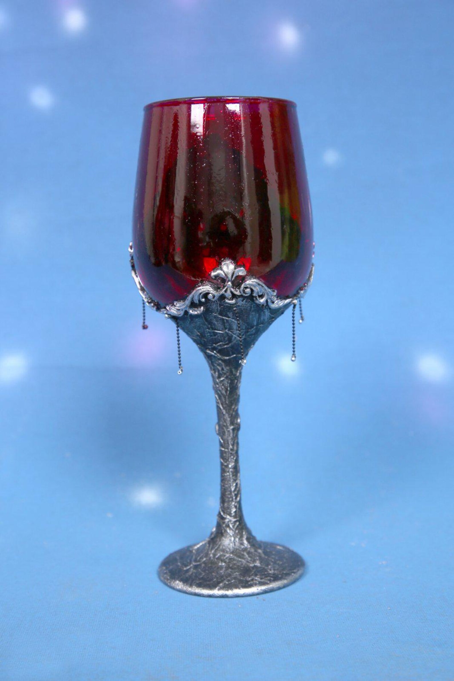 Resident Evil Village Wine Glass: Handmade Gamer Gift - Etsy