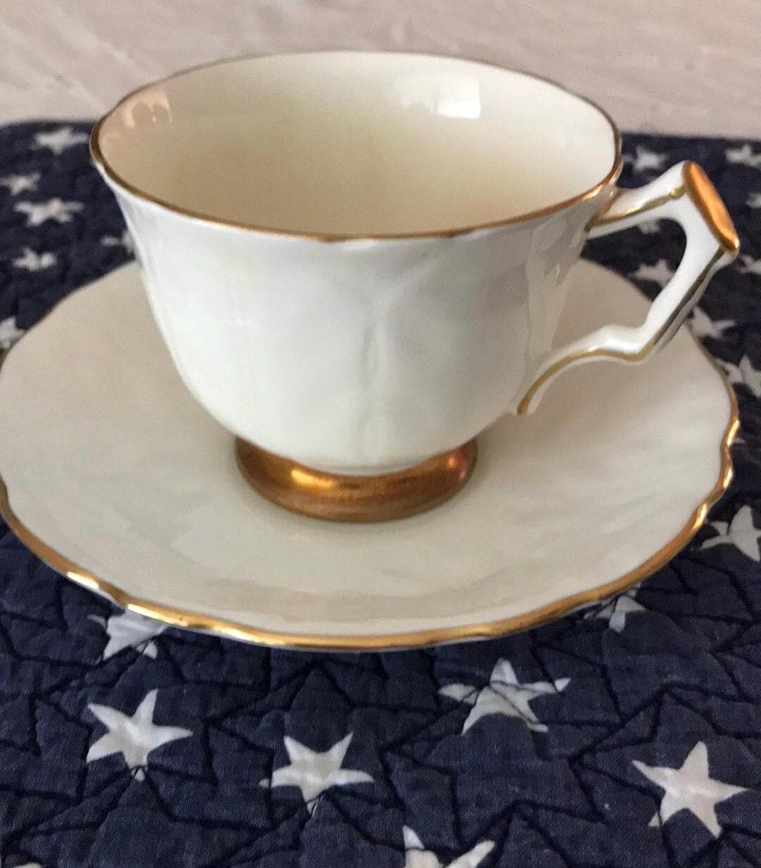 Vintage Aynsley Golden Crocus Pattern China Teacup and Saucer - Etsy