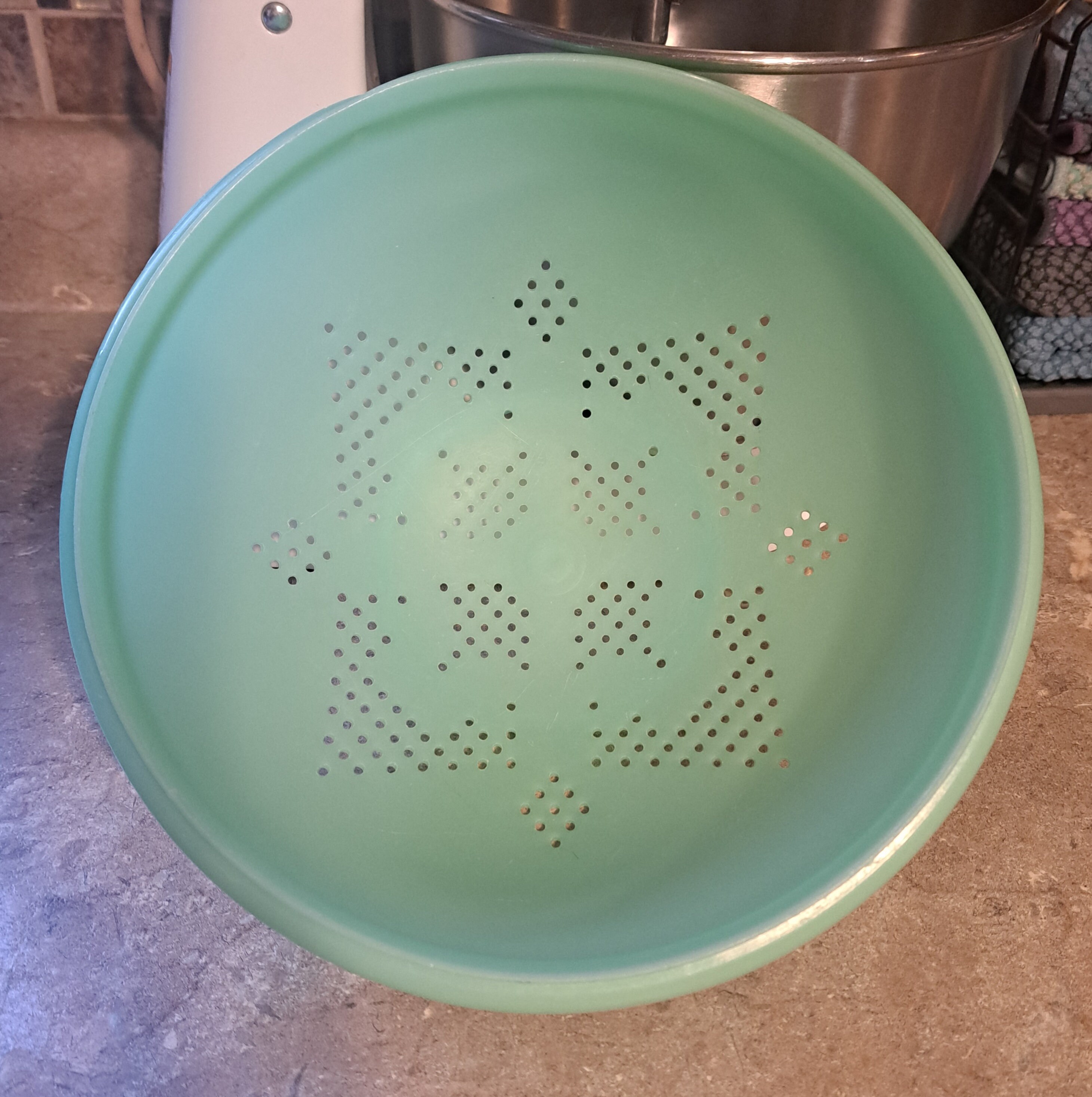 Tupperware Green Strainer Colander 339-3 W/out Lid - Etsy