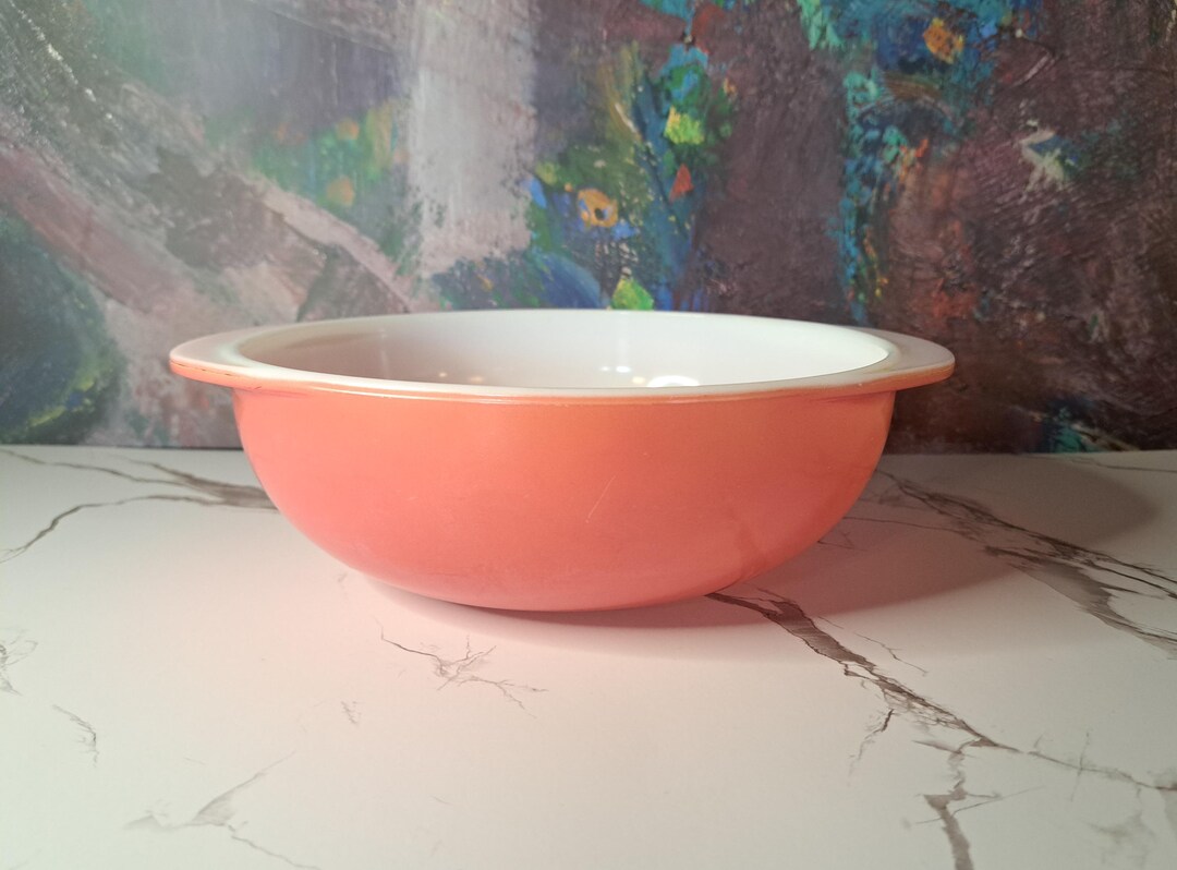 Vintage PYREX Flamingo Pink Casserole 2qt Bowl - Etsy