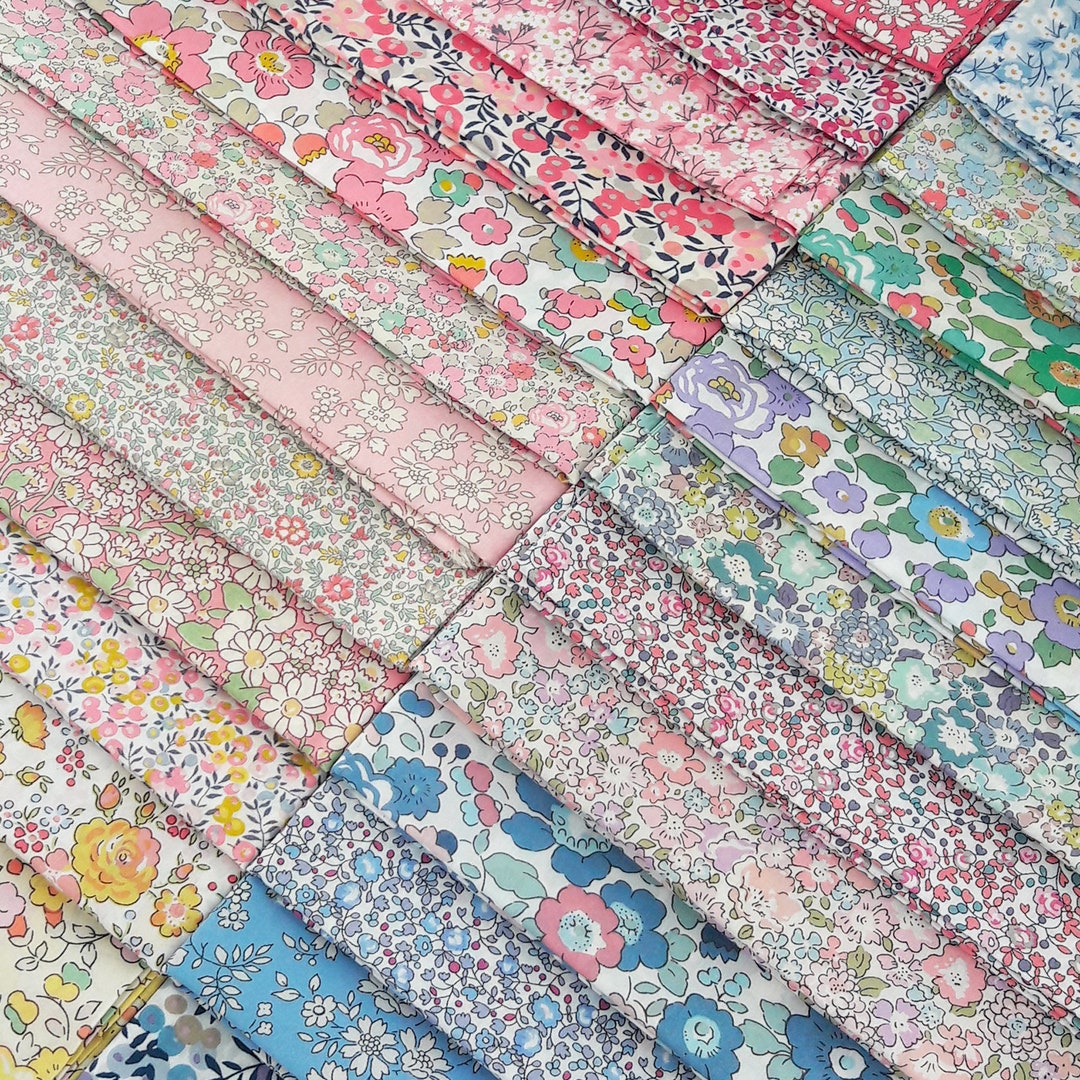 Liberty Fabric Pack ~ Spring Ditsy | Tana Lawn™ Quilting Cotton Charm ...