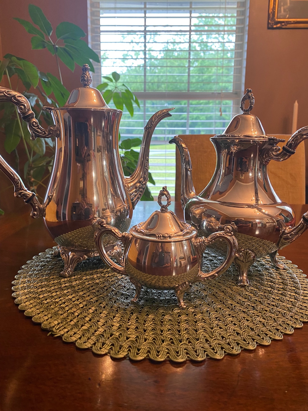 Vintage Oneida Silver Plate Tea Pot, Coffee Pot, and Sugar Bowl - Etsy