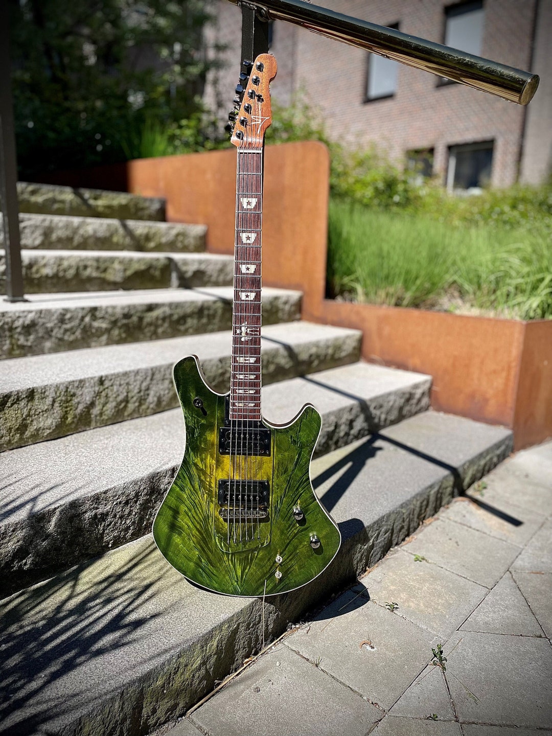 Manic Guitars Custom Shop - Etsy