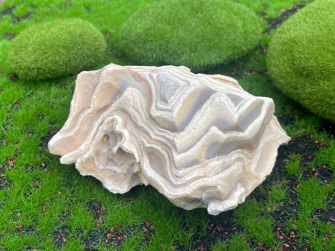 Naturally Formed Mountain Shape Botryoidal Madgascar Chalcedony Large 6 ...