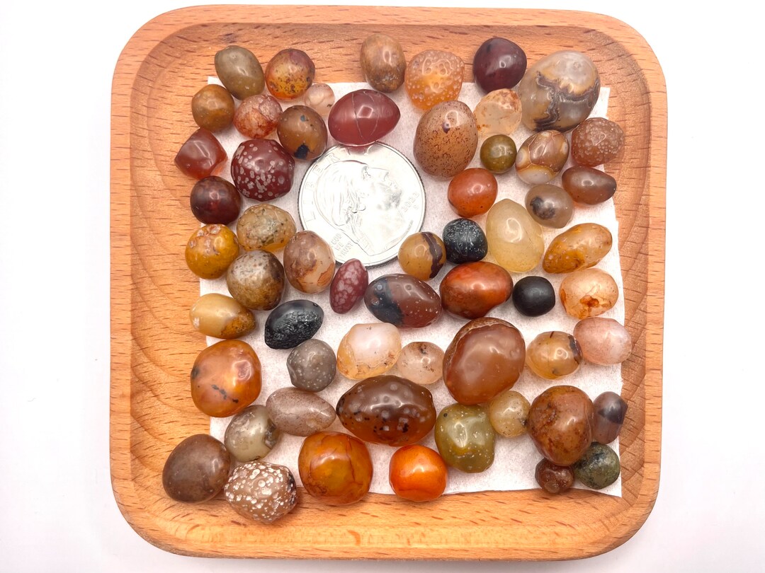 A Set of Polished Gobi Desert Agates, No Hole, 75g, Natural Colors and ...