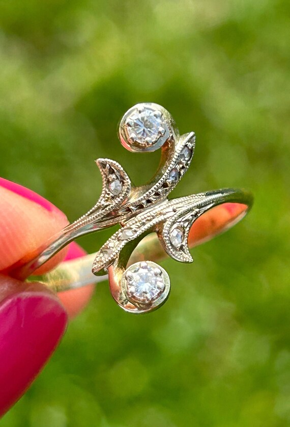 18k 750 Solid Gold Diamonds Paris Vintage ring size 8… - Gem