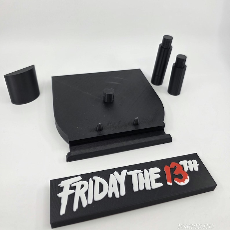 Friday the 13th Hockey Mask Stand | Horror Movie Shelf Display | Jason ...