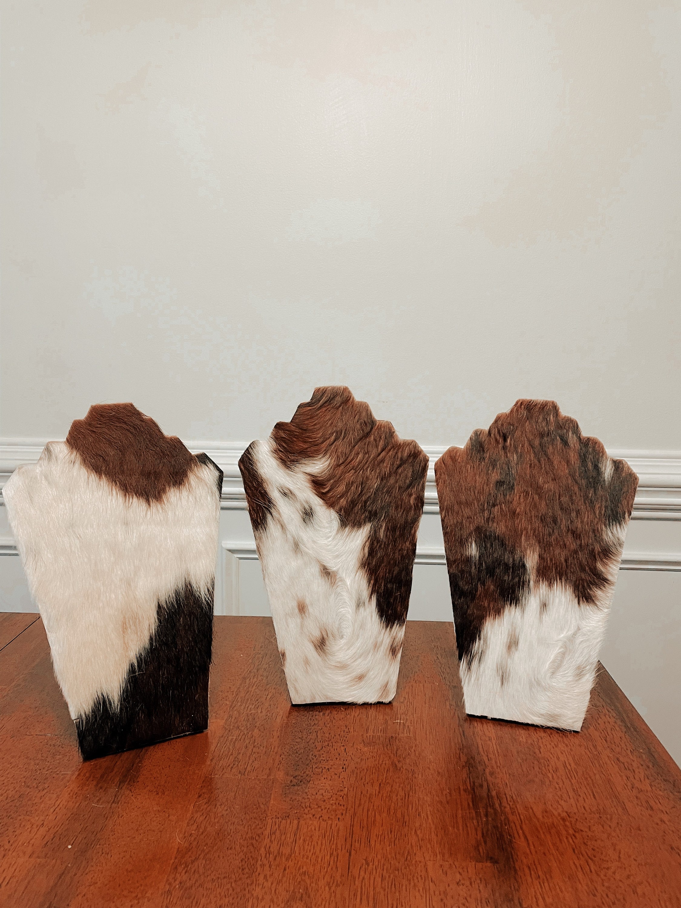 Hair-on Cowhide Jewelry Display Cowhide Necklace Display Jewelry ...