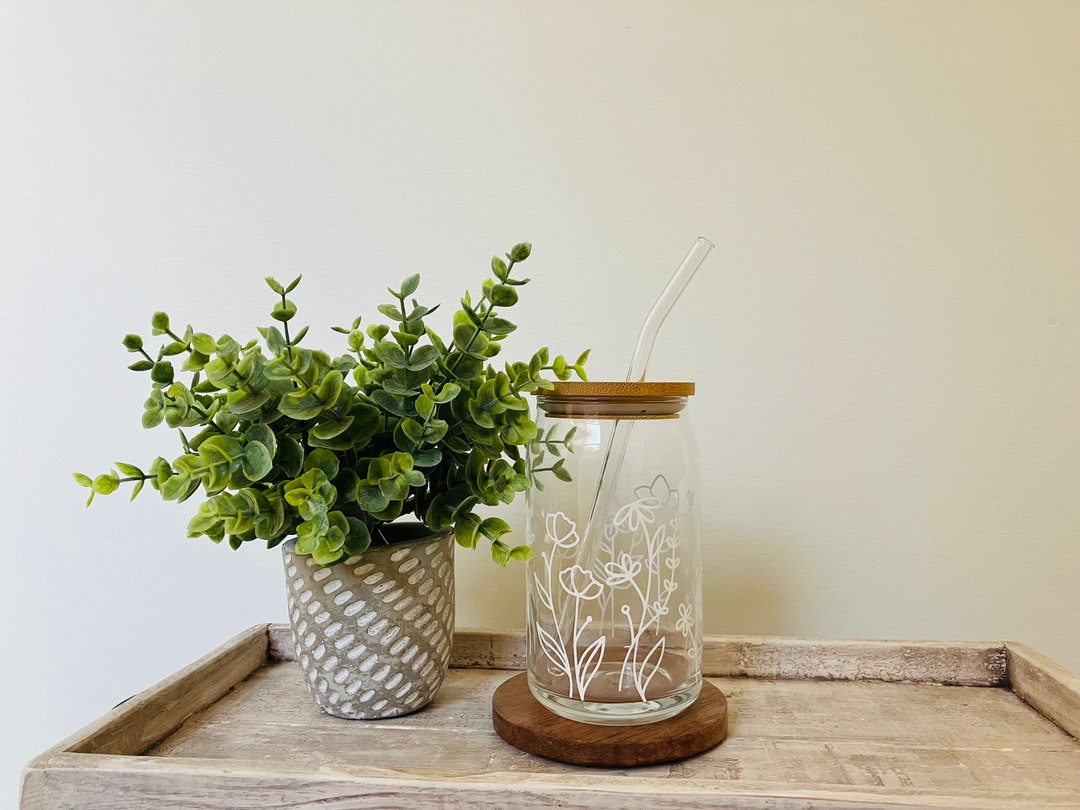 Wildflower Personalized Libbey Glass With Straw and Lid - Libbey Glass ...