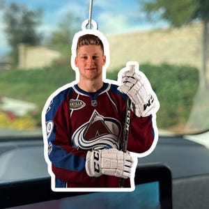 nathan mackinnon coloring pages