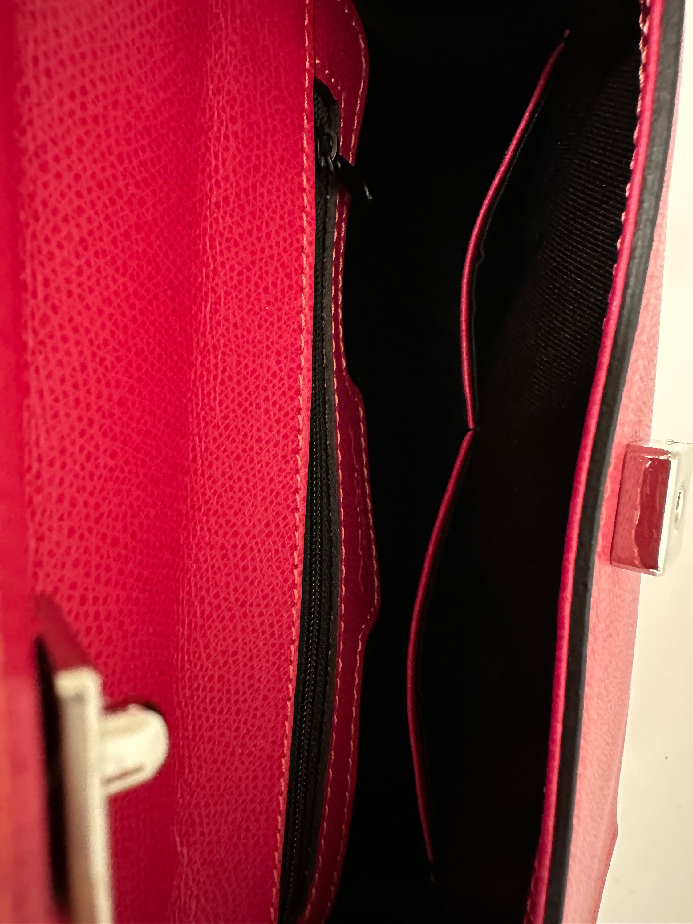 Modern Original Raspberry Bag Made of Genuine Italian Leather Casual ...