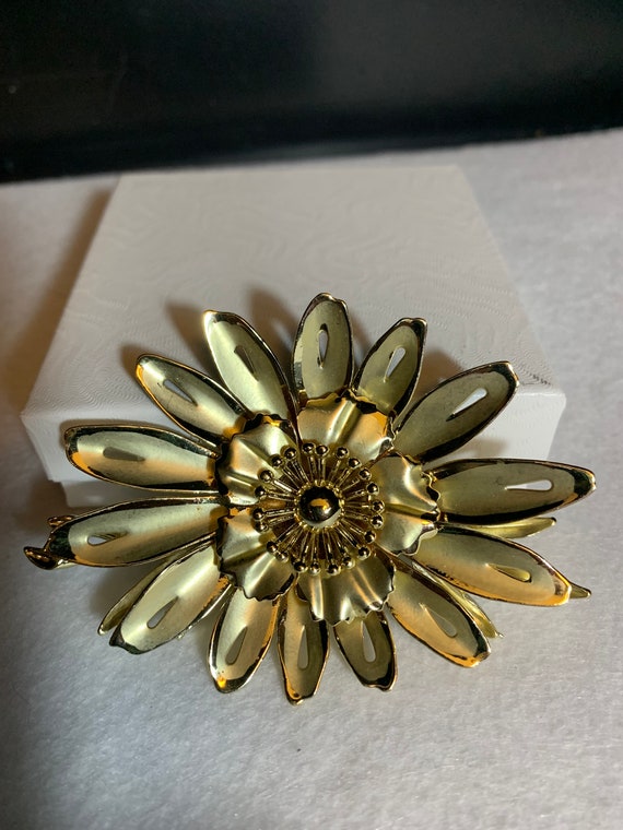1960s Vintage Coro signed Gold Flower Brooch - Gem