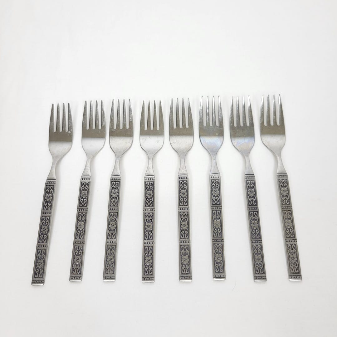 Set of 8 Onieda Isabella 6 3/4" Stainless Floral Filigree Salad Forks ...