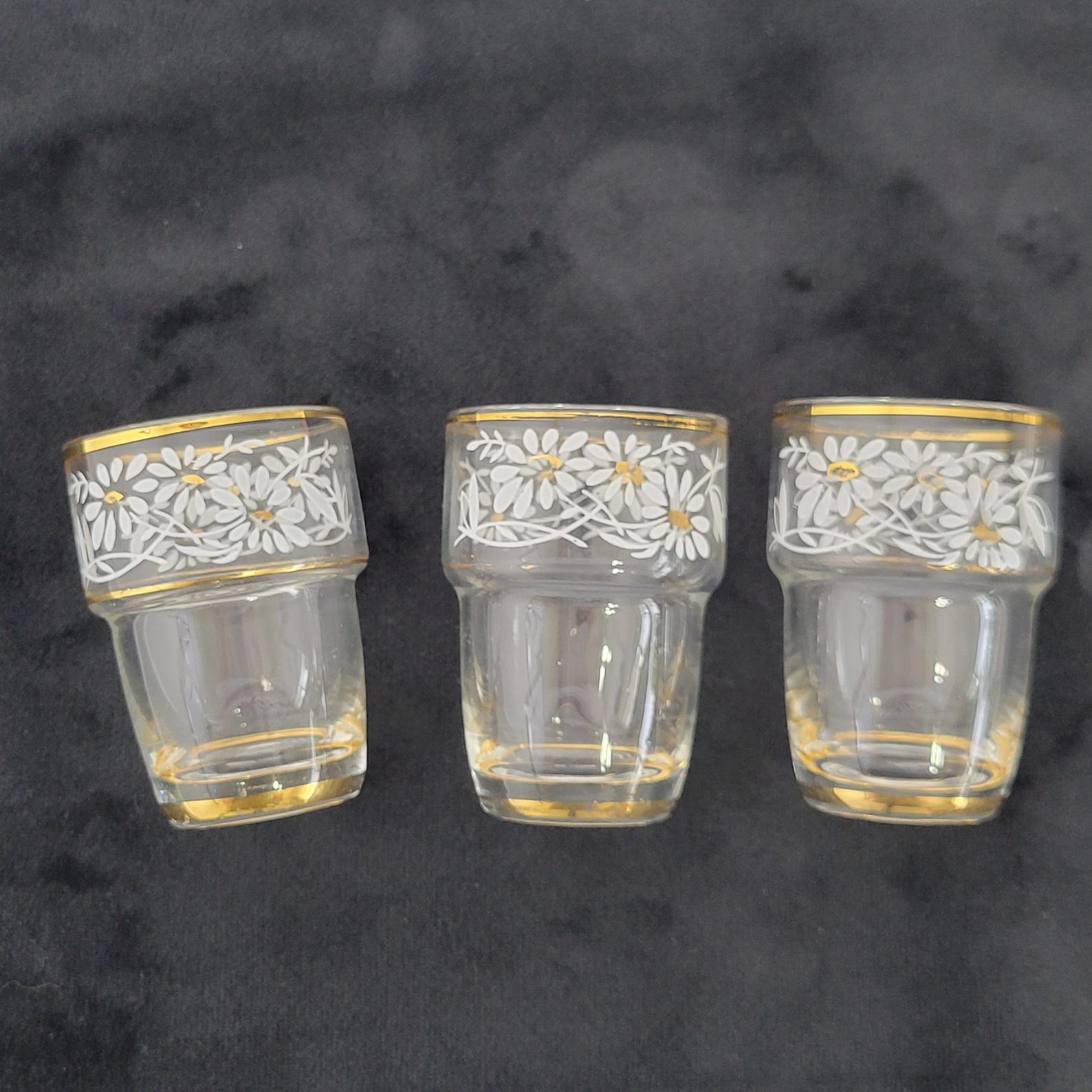 Set of 7 Vintage White Daisy Floral Gold Trim Stackable Shot Glasses - Etsy