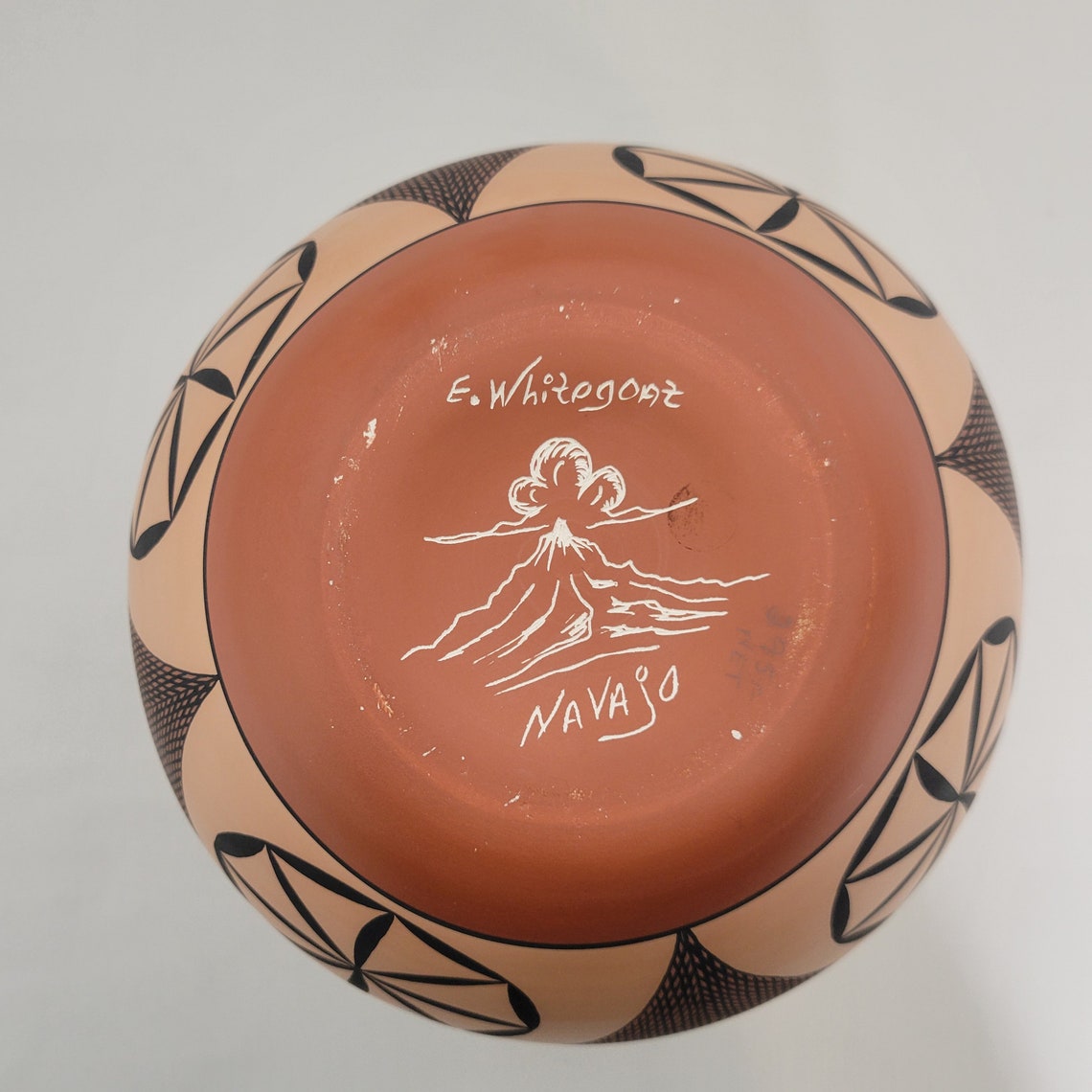 Native American Navajo Hand Painted Etched Art Pottery Pot Signed E ...
