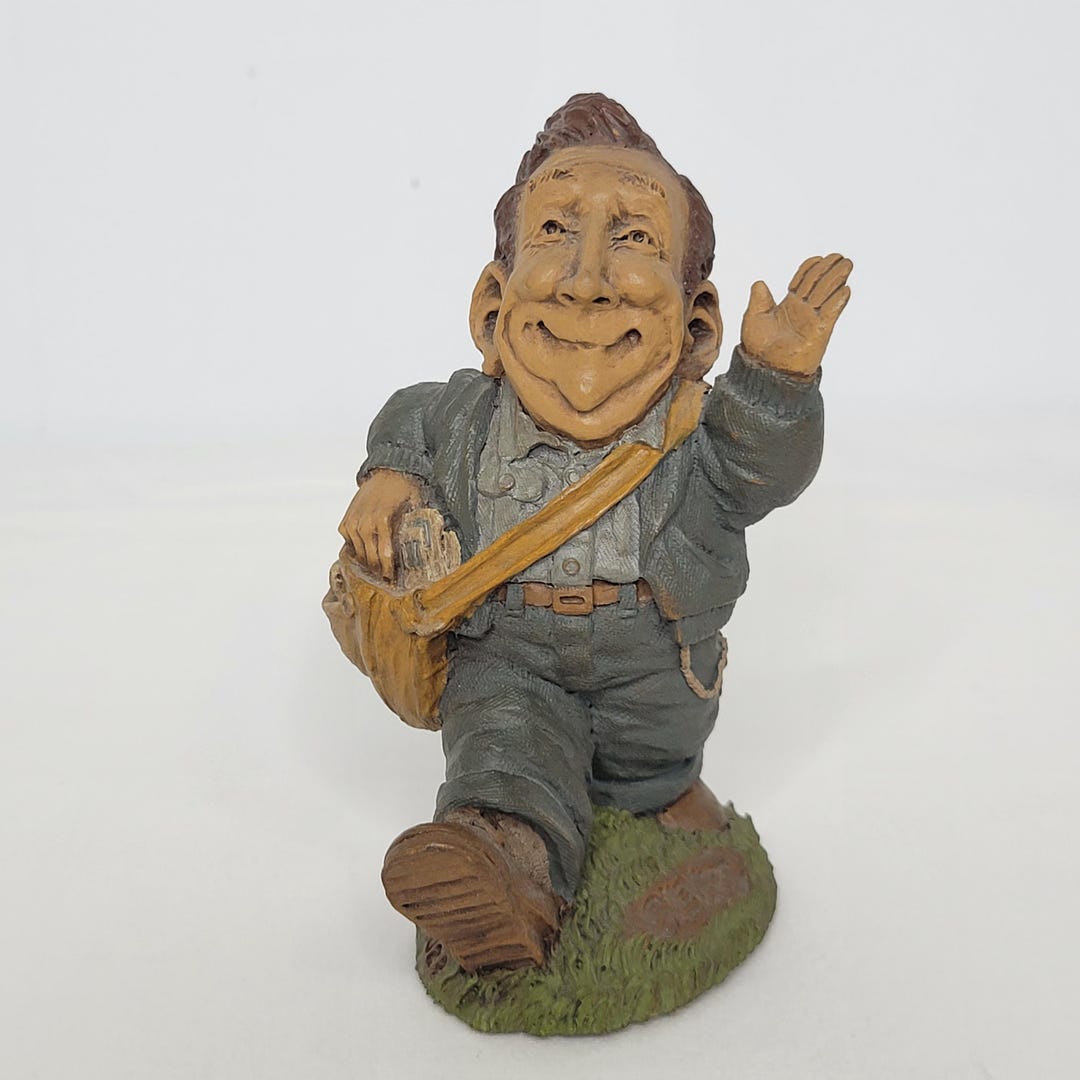 Lee Sievers Cairn Studio 4.75"bill Mailman Postal Gnome Figurine Signed ...