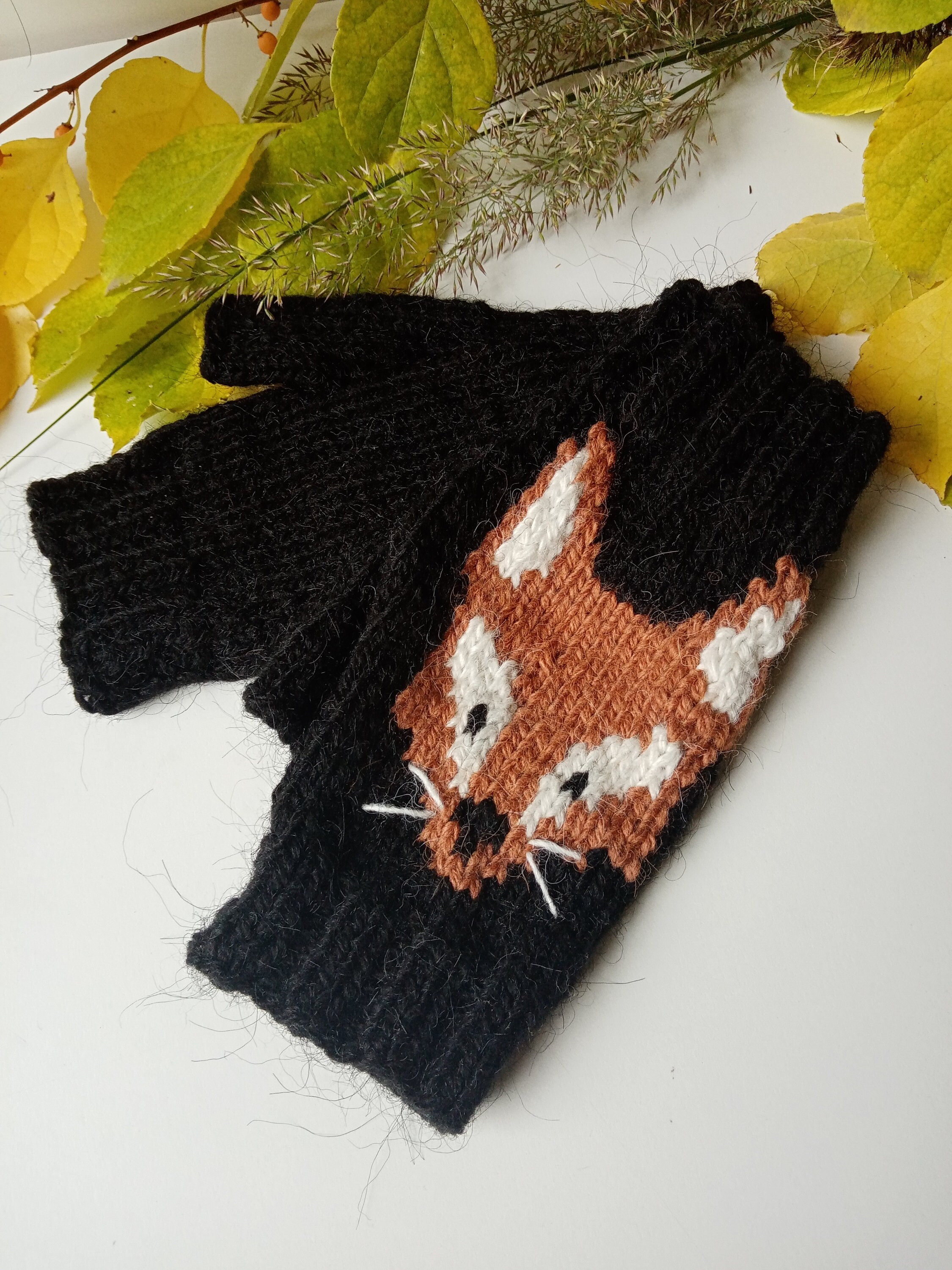 Gloves With a Fox/ Warm Mittens for Autumn/black Gloves With a Fox ...